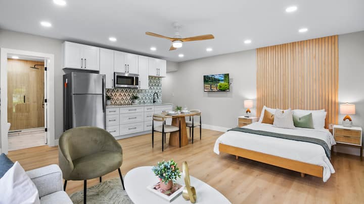 Modern Guest Suite Near Orlando & Dt Winter Park! - Altamonte Springs, FL