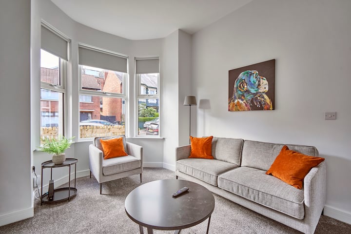 Belfast Luxury Lets - Fortwilliam Townhouse - Belfast