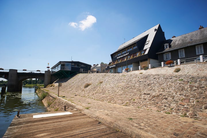 L'embarcadère (Ancien Hôtel En Bord De Sarthe) - Maine-et-Loire