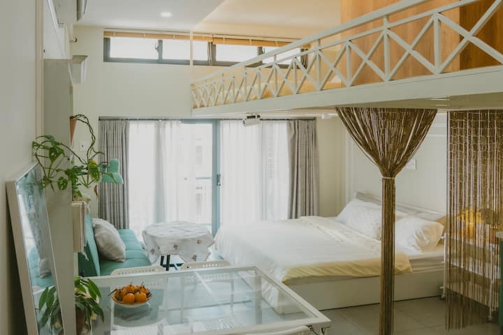 Central Attic Loft: Affordable Group & Family Stay - Ciudad Ho Chi Minh