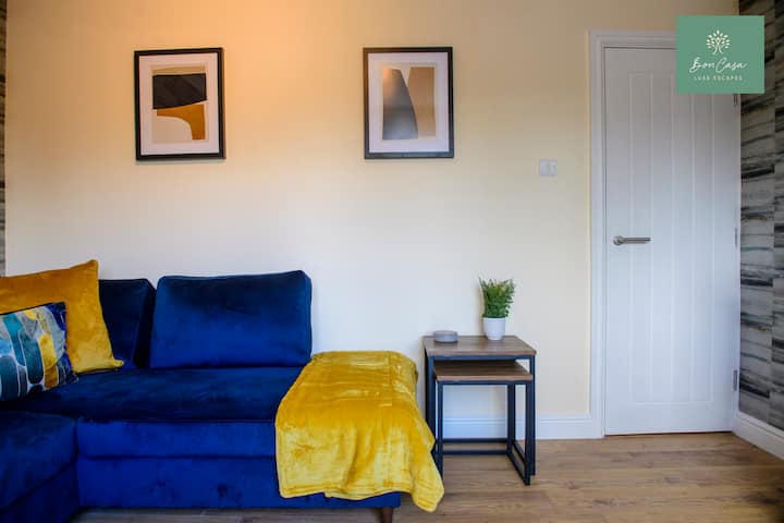 Casa Luxe Lincoln - Sleeps 7 - Parking - Lincoln