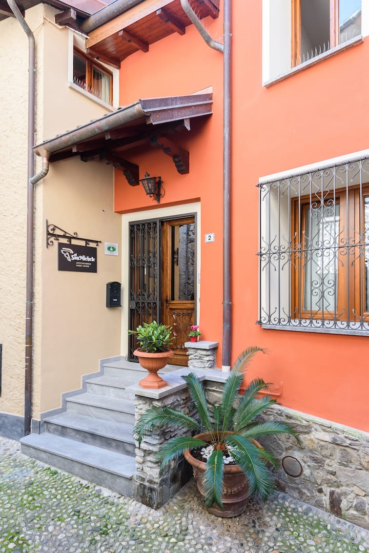 Camera 1 Piano Terra Con Patio - Stresa