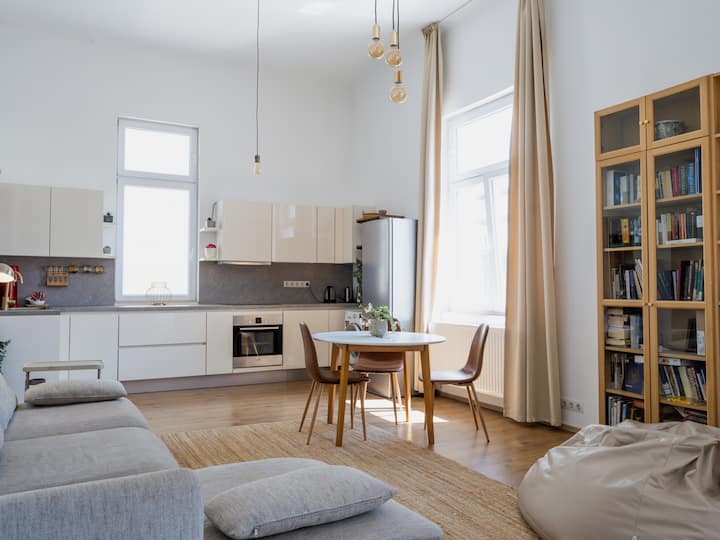 Moon Residence - Spacious And Sunny - Budapest