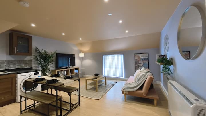 Special Secluded Summer Stay - Birmingham