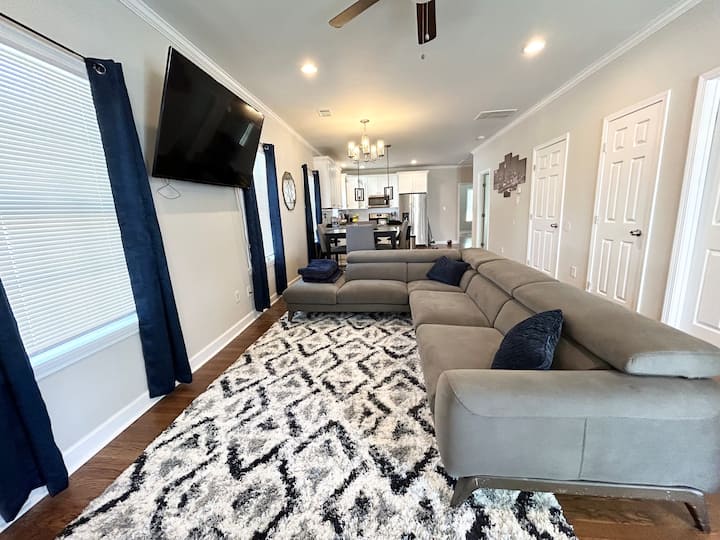 Downtown - Game Room, Fenced Backyard W/ Playset - Atlanta