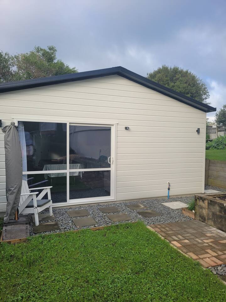 1 Bedroom Guesthouse/sleepout - Waiheke Island