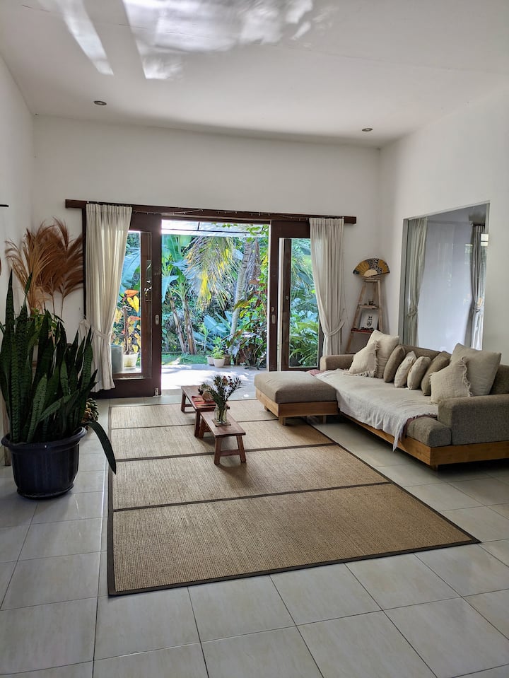 Cozy Home With Jungle View ~ Chemical Free - Ubud