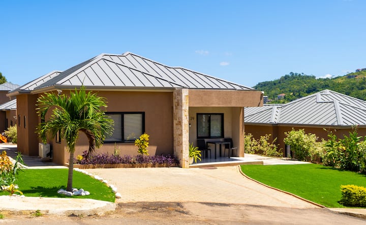 2 Bedroom En-suite Home, Ocho Rios, St Ann - Ocho Ríos