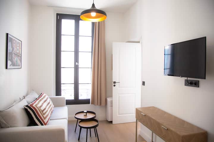 Appartement Cosy Niché Dans Le Vieil Antibes - Antibes