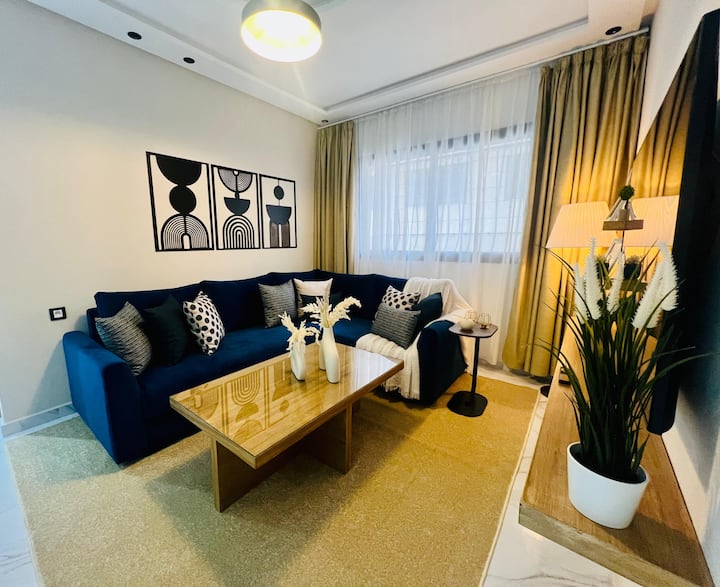 Cozy 3 Bedroom Apartment - Tánger