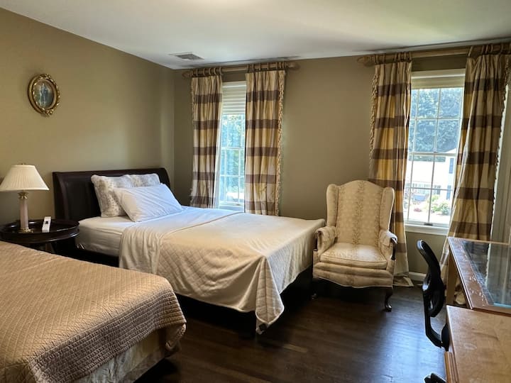 Boston Lexington Queen+twin Two Beds Room In House - Lexington, MA