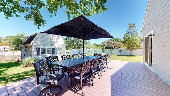 Sea Haven | Beach • Walk To Dining • Spacious - Woods Hole, MA