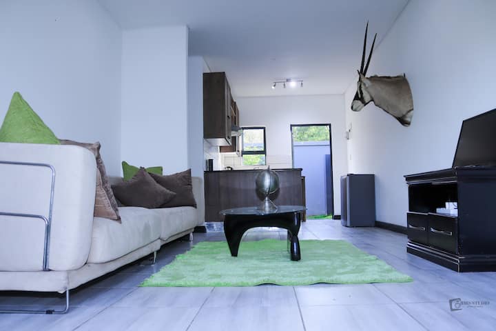 No 3 On Cladon: Jadde Apartments - Lanseria