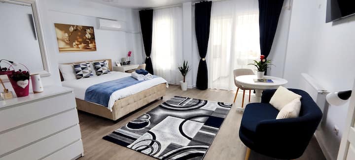 Lovely New Condo Close To Old City Center - Bucharest