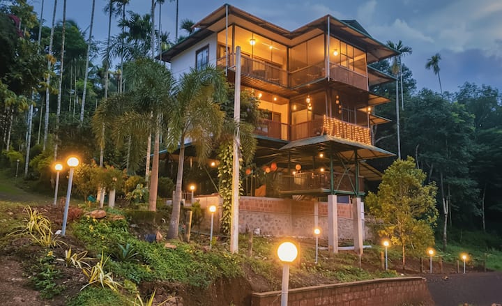 Ac Premium Wayanad Pillar Homestay Near Stream - Wayanad