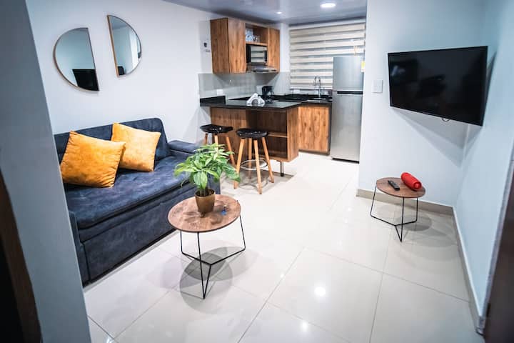 Hidden Gem: Luxury Loft + A/c + Parking - Yumbo