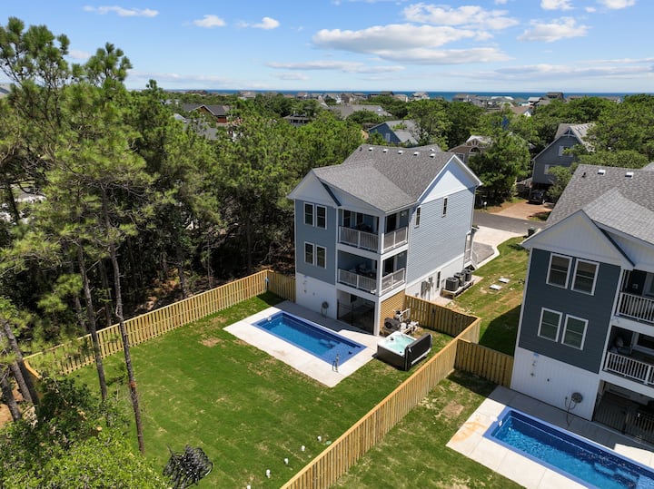 Scouting Waves In Nags Head With *Pool Heat* - Nags Head, NC