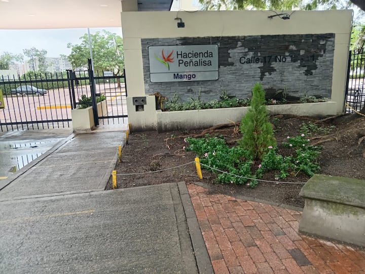 Apto Hacienda Peñalisa Mango - Ricaurte
