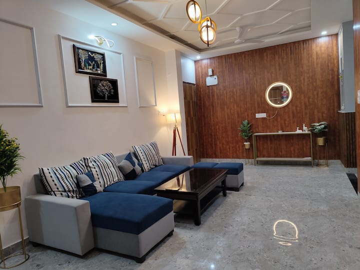 2bhk Luxury Flat In Dehradun - Dehradun