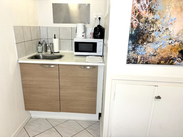 Two Bedrooms In Basement. Close To Beach. - Esbjerg