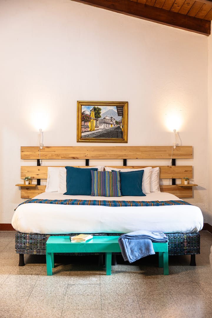 9. King | Private Bathroom | Min To Landmarks - グアテマラ グアテマラ