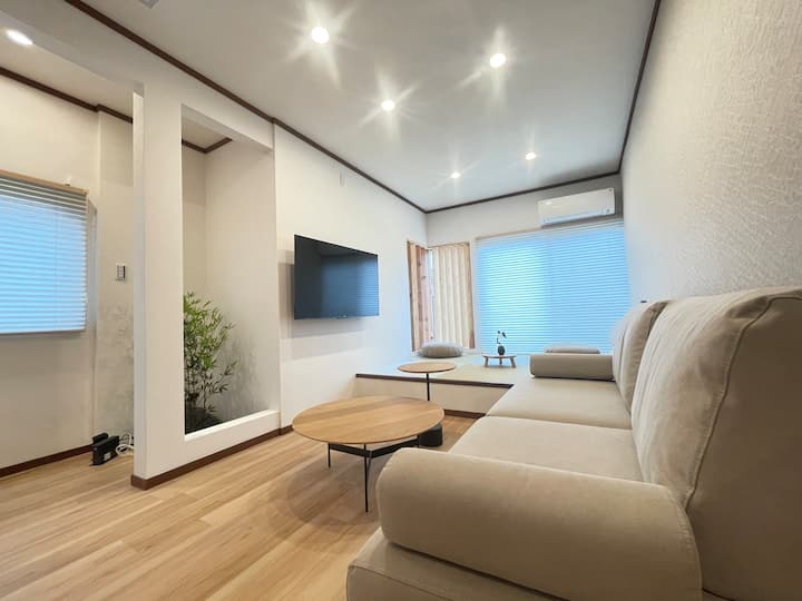 完全貸切100㎡9名宿泊可！天下茶屋駅まで徒歩3分で、関西空港、難波、日本橋へ直通！ - Osaka