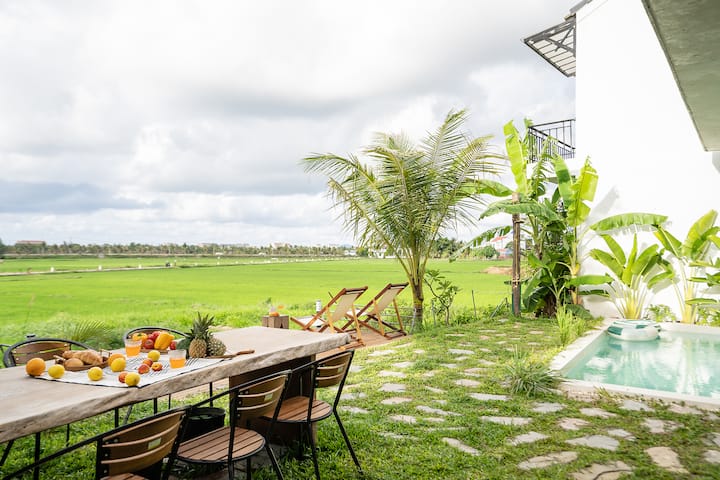 Country House Overlooking Rice Field - Vietnam
