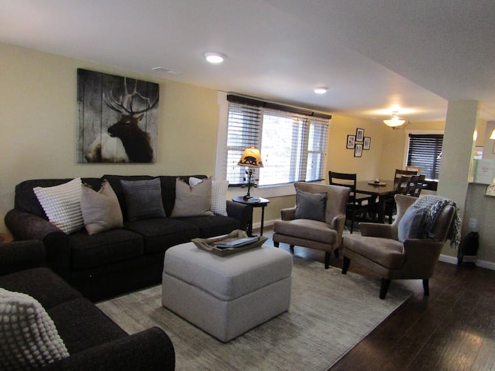 "Elk Spring"-dog Friendly Home W/ Hot Tub! - Estes Park, CO