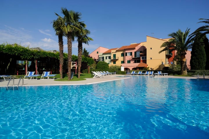 Bilocale Con Piscina&parcheggio - Loano