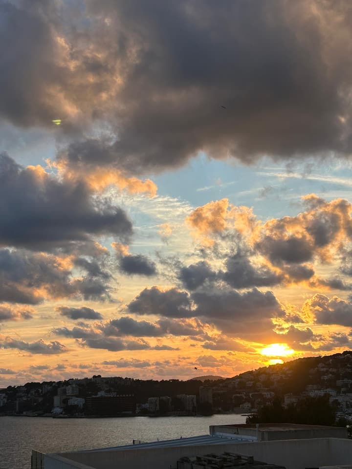 Palma
Luminoso Estudio C/ Increíbles Vistas Al Mar - Majorka