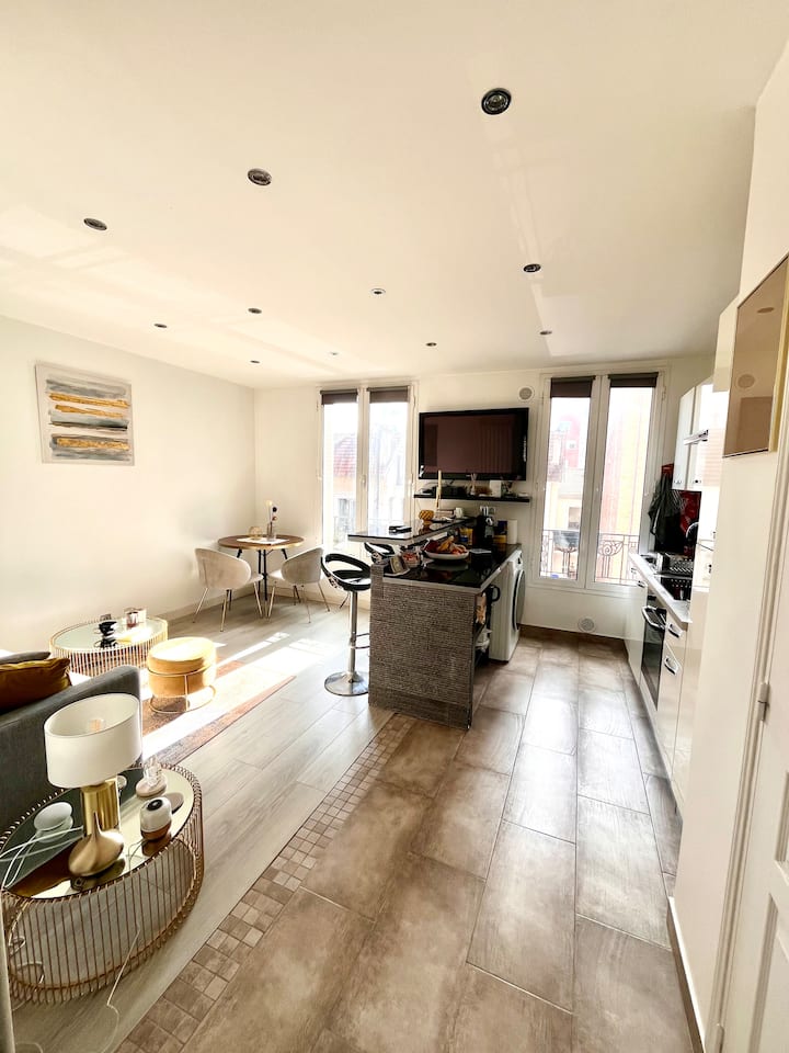 Lovely Apartment - Suite Bedroom - Bois-Colombes