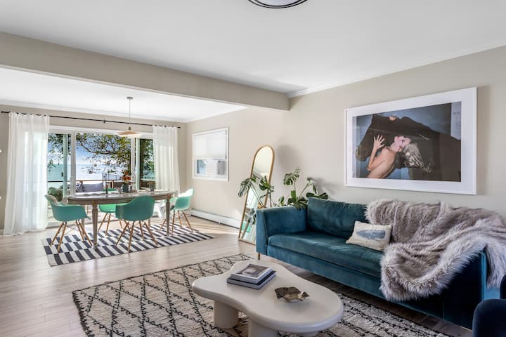 *Waterfront Designer Retreat* | Fire Pit & Sunsets - Bellport, NY