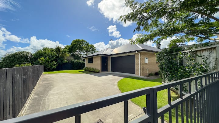 Exceptional Location Te Awamutu Modern House - Te Awamutu