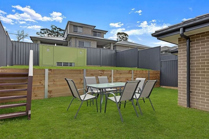 Quiet & Cozy 3-bedroom Home With Private Courtyard - Camden