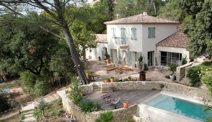 Bastide Avec Vue En Pleine Nature - La Courlette - Marseille