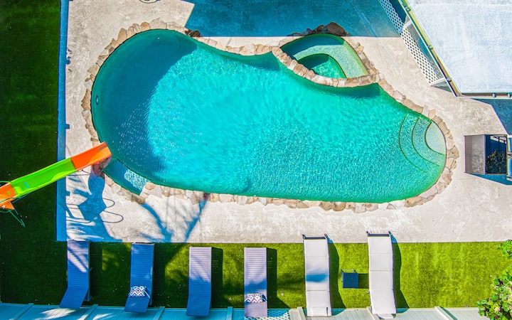 Elite Beach House Escape Salt Water Pool 5 Beds - Boca Raton, FL