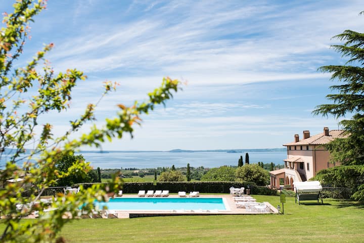 Ampio Appartamento Vista Lago - Bolsena