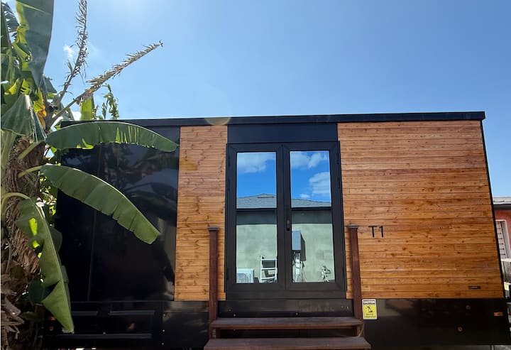 Quiet Tiny Modern Comfy Home (T1) - Los Angeles, CA