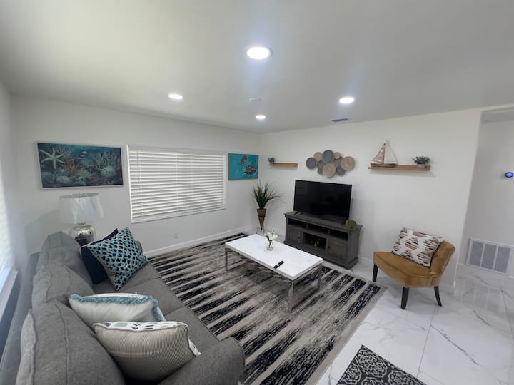 The Ocean's Cove - Free Parking - Orlando
