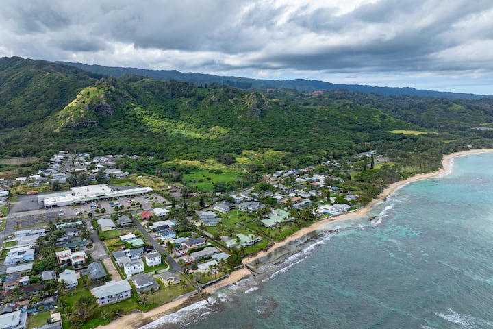 North Shore Beach House! Best Location - O‘ahu, HI