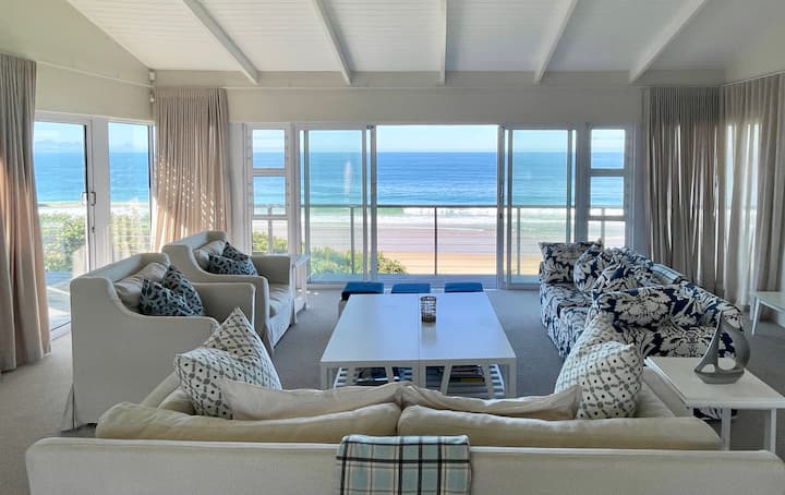 Beachyhead Delight Prime Beachfront Location - Plettenberg Bay