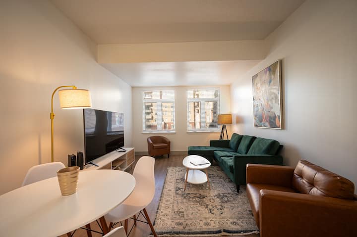 Live Free In Qc Uptown - Charlotte, NC