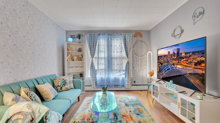 Float Away Into Serenity In Our Beautiful Home - Rochester, NY