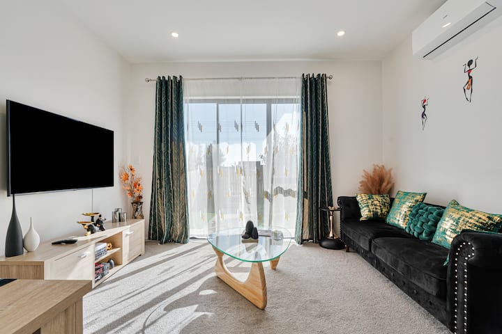Luxury 2br W/ Ensuite 9 Min To Airport + Parking - Auckland