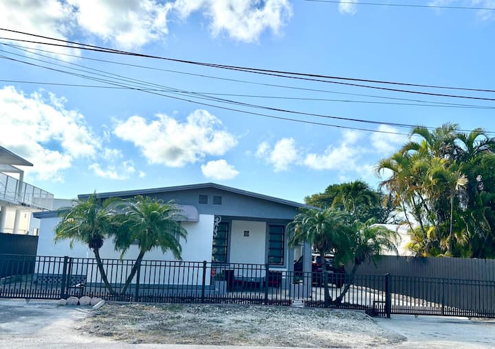 Key Largo Vibe - Key Largo, FL