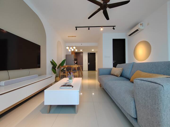 Setia Alam Walk Shopping Mall 2bed 2-4pax - Setia Alam