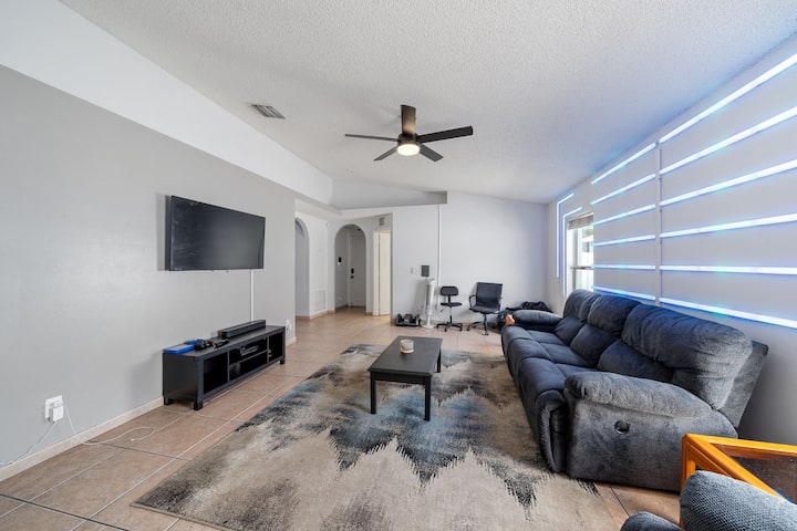 Cozy Home In Orlando/ Near Ucf - University of Central Florida,Orlando