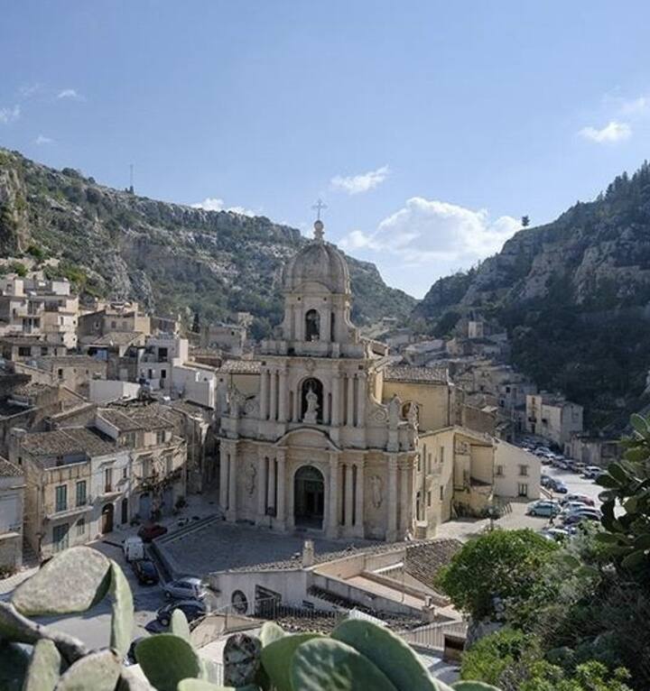 É Situato Nel Centro Storico - Scicli
