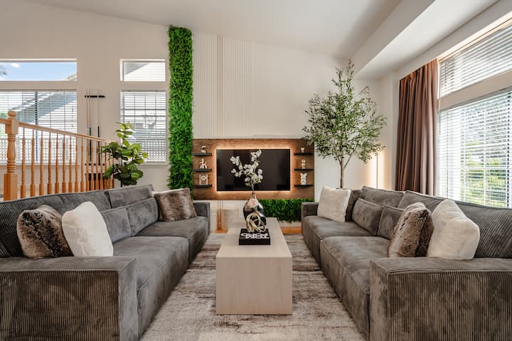 Bespoke Family Paradise | Spa, Fire, Games+cinema - Petaluma, CA