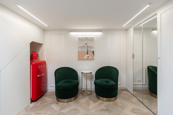 Luxury Tiny House + Parking + E-bike Charging - Ankaran